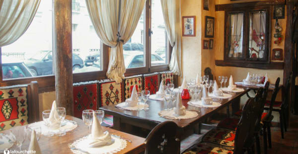 Restaurant Zavicaj - Au Pays Natal à Paris - Menu, avis, prix et ...