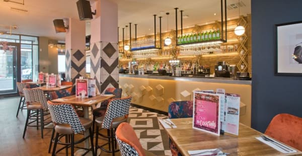 Slug and Lettuce Aldgate in London - Restaurant Reviews, Menu and ...