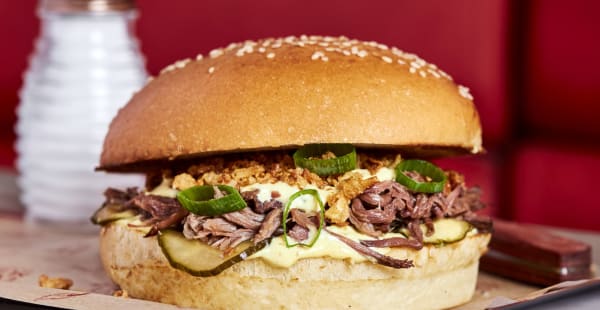 Lazy Suzy - Smoked BBQ Burger - Tours in Tours - Restaurant Reviews ...