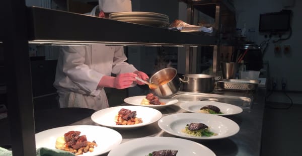 BR6 Restaurant in Orpington - Restaurant Reviews, Menus, and Prices ...