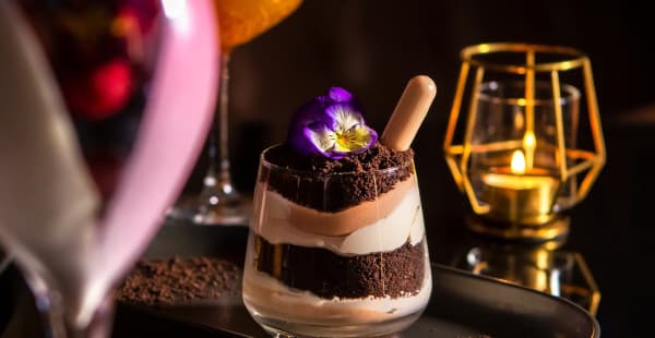 No 5 Dining & Lounge in London - Restaurant Reviews, Menu and Prices ...