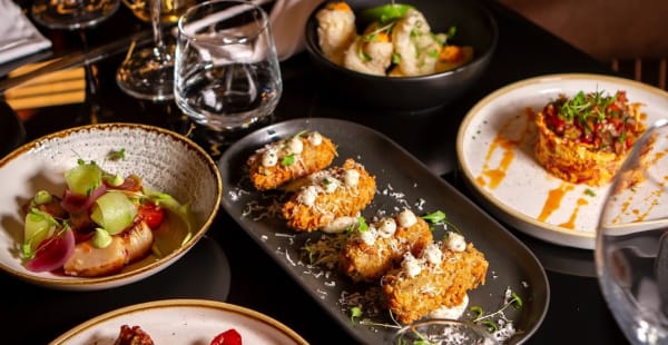 No 5 Dining & Lounge in London - Restaurant Reviews, Menu and Prices ...