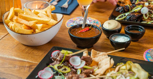 TOTT Talk of the Town in Groningen - Menu, openingstijden, prijzen ...