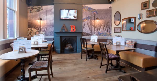 Hop Poles in London - Restaurant Reviews, Menu and Prices | TheFork