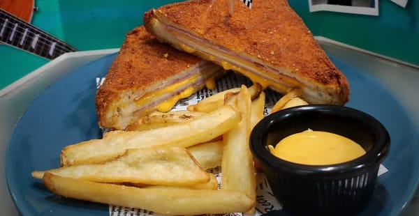 Restaurante Grease American Diner en San Prisco - Menú 2024, opiniones ...