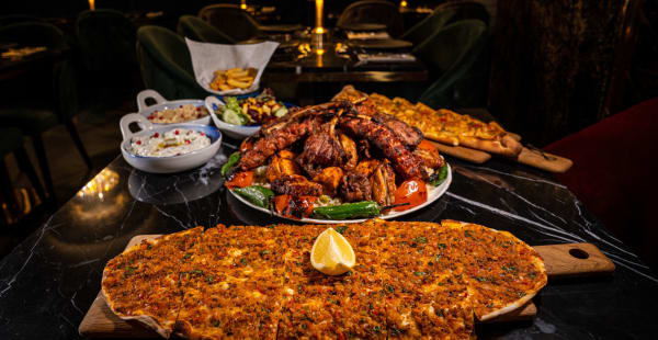 Meet & Meat in Boston - Restaurant Reviews, Menus, and Prices | TheFork