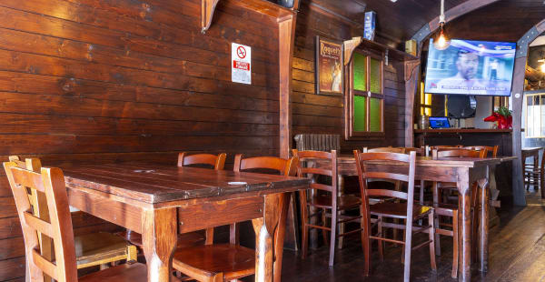Menù completo e carta 2024 - La Mole Pub a Torino | TheFork