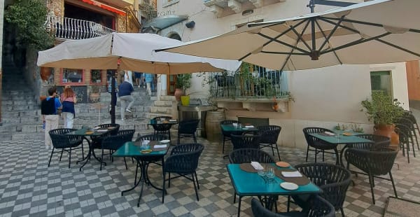 Maxim Turrisi Restaurant in Castelmola - Restaurant Reviews, Menu and ...