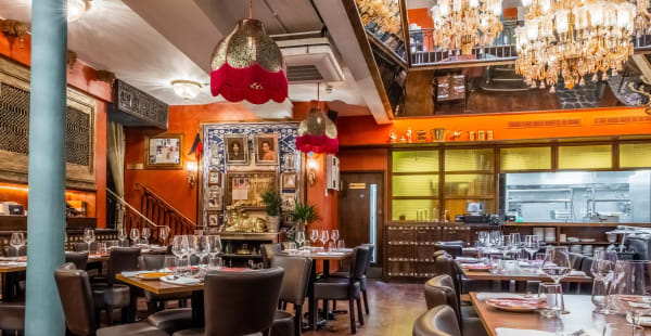 Colonel Saab Trafalgar Square in London - Restaurant Reviews, Menus ...