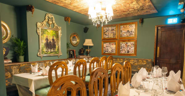 Colonel Saab Trafalgar Square in London - Restaurant Reviews, Menus ...