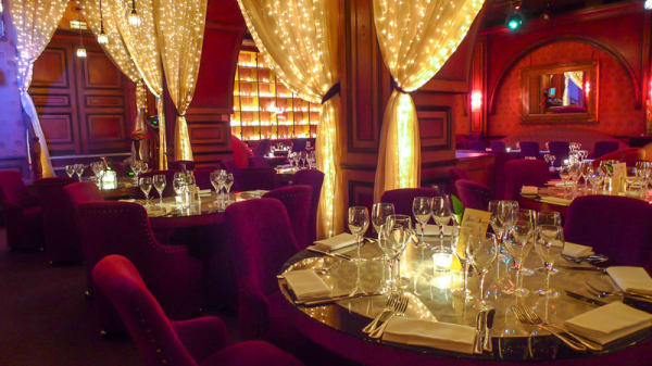 Restaurant Secret Square à Paris - Menu, avis, prix et réservation sur ...