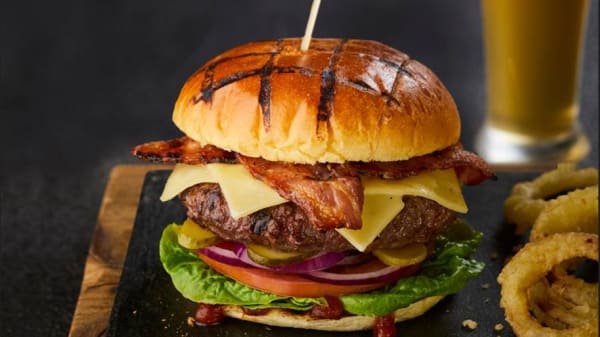 Cast Iron Bar & Grill in London - Restaurant Reviews, Menu and Prices ...