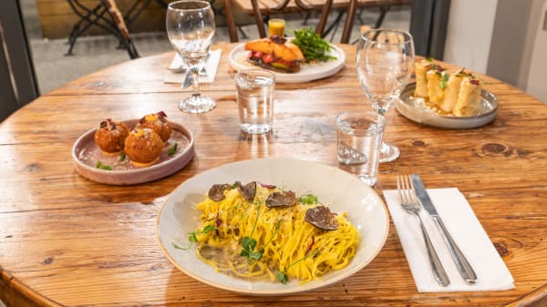 La Mela in London - Restaurant Reviews, Menus, and Prices | TheFork