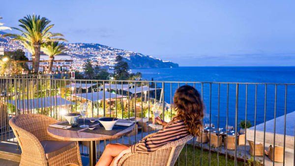 AVISTA - Mediterranêo in Funchal - Menu, openingstijden, prijzen, adres ...