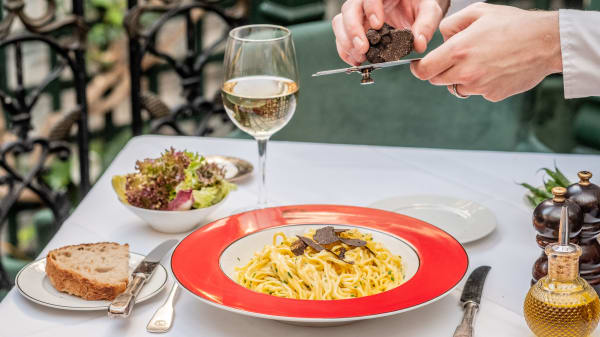 Boisdale of Belgravia in London - Restaurant Reviews, Menus, and Prices ...