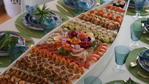 Confraria Sushi Cascais em Cascais - Preços, menu, morada, reserva e ...