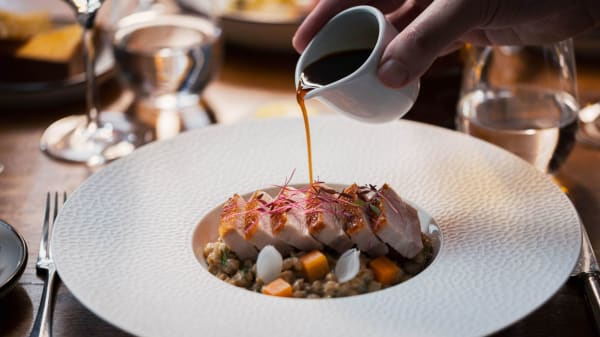 Menus 2023 - The Hind's Head in Maidenhead | TheFork