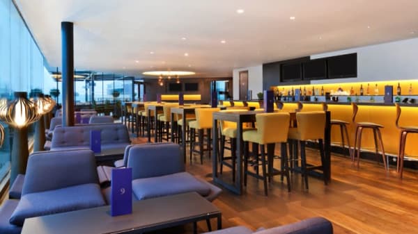 Menus 2023 - Sky Bar 9 @ Hilton London Wembley in Wembley | TheFork
