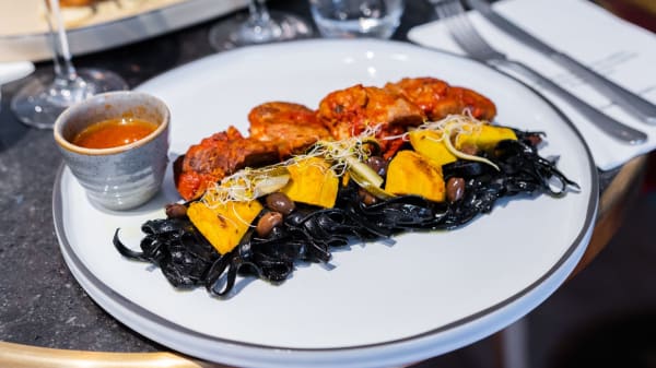 Restaurant Dandy Hôtel & Kitchen à Paris - Menu, avis, prix et ...