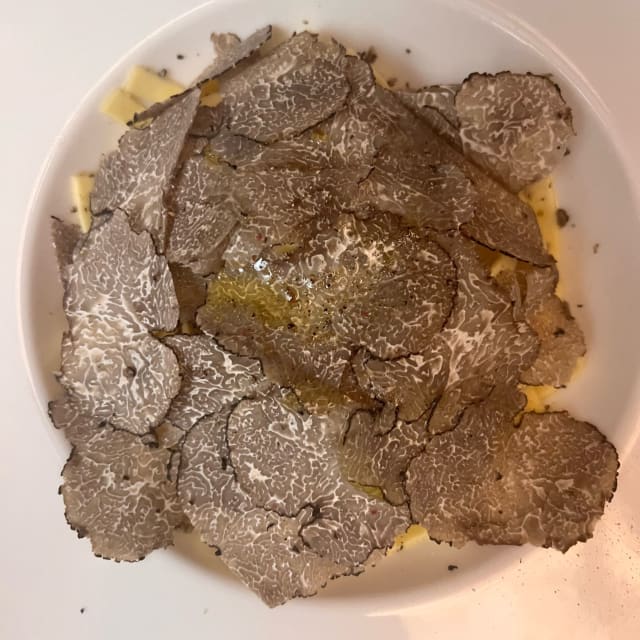 Restaurant Un Jour à Peyrassol - Bar à Truffes à Paris - Menu, avis ...