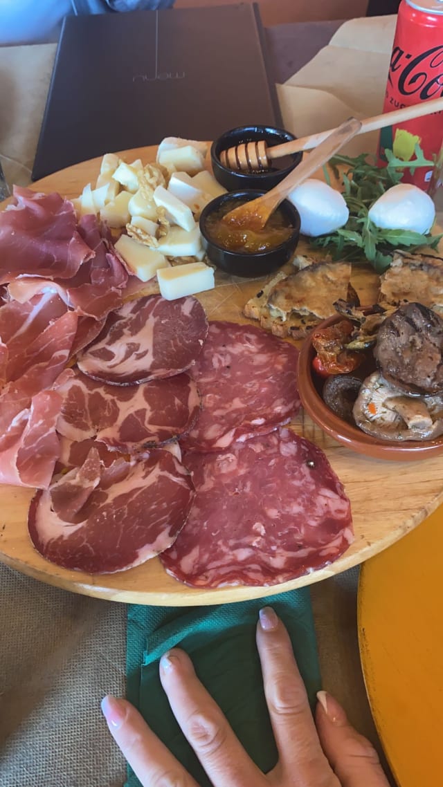 Menù completo e carta 2024 - Agriturismo La Massaria a San Michele Di ...