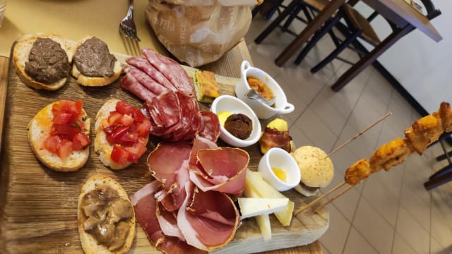 Menù completo e carta 2024 - I Vecchi Amici a Terranuova Bracciolini ...