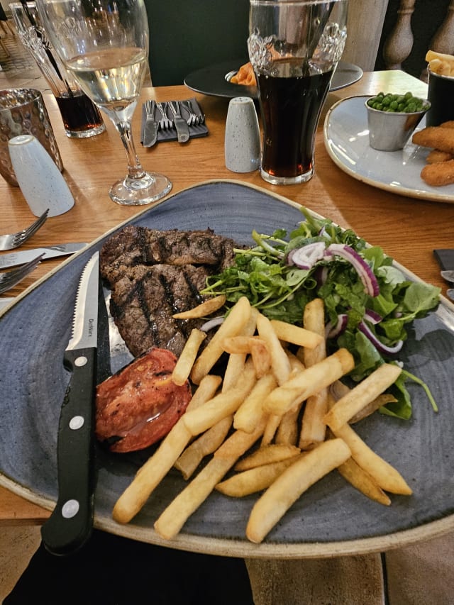 Menus 2025 - Alton Towers Resort - Secret Garden in Stoke-on-Trent ...