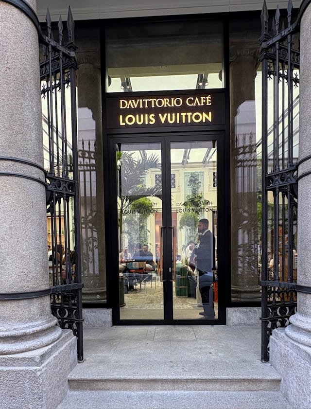 Da Vittorio Cafè Louis Vuitton in Milan - Restaurant Reviews, Menu and ...
