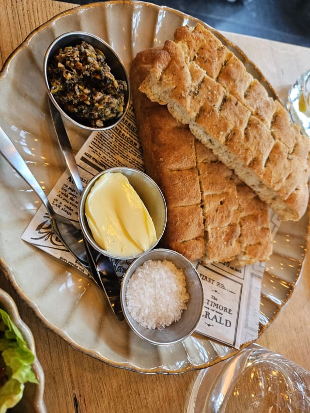 Café Restaurant Erasmus in Rotterdam - Menu, openingstijden, prijzen ...