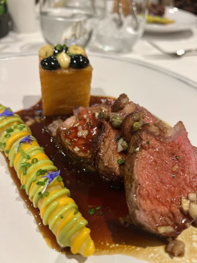 Auberge du Lac in Welwyn Garden City - Restaurant Reviews, Menus, and ...