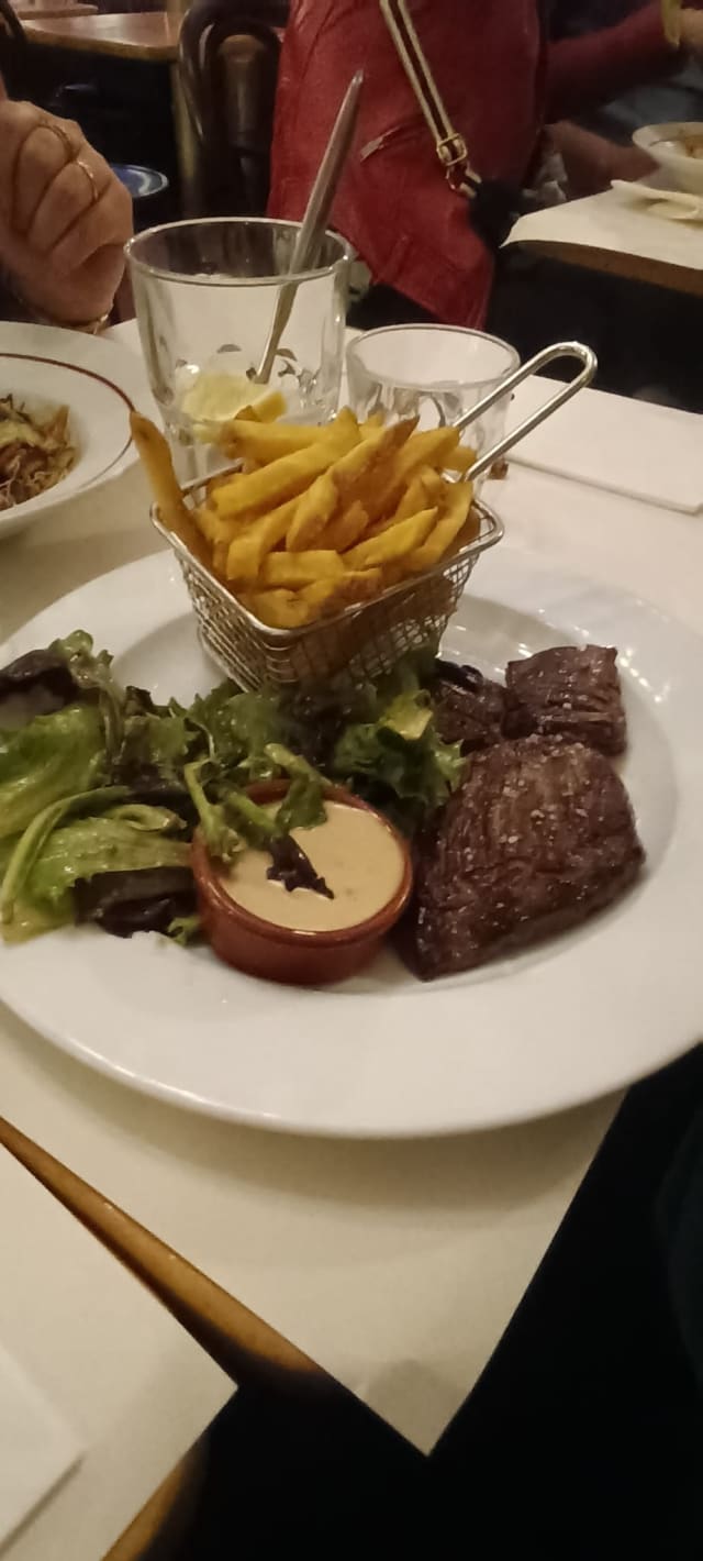 Le Progrès in Paris - Restaurant Reviews, Menu and Prices | TheFork