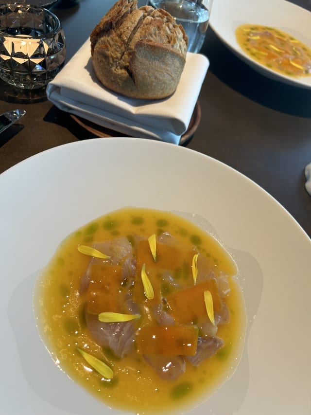 Restaurant Showw in Amsterdam - Menu, openingstijden, prijzen, adres ...