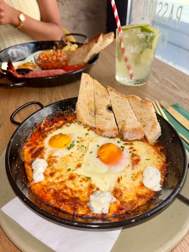Que Pasa | Brunch All day in Lisbon - Restaurant Reviews, Menu and ...