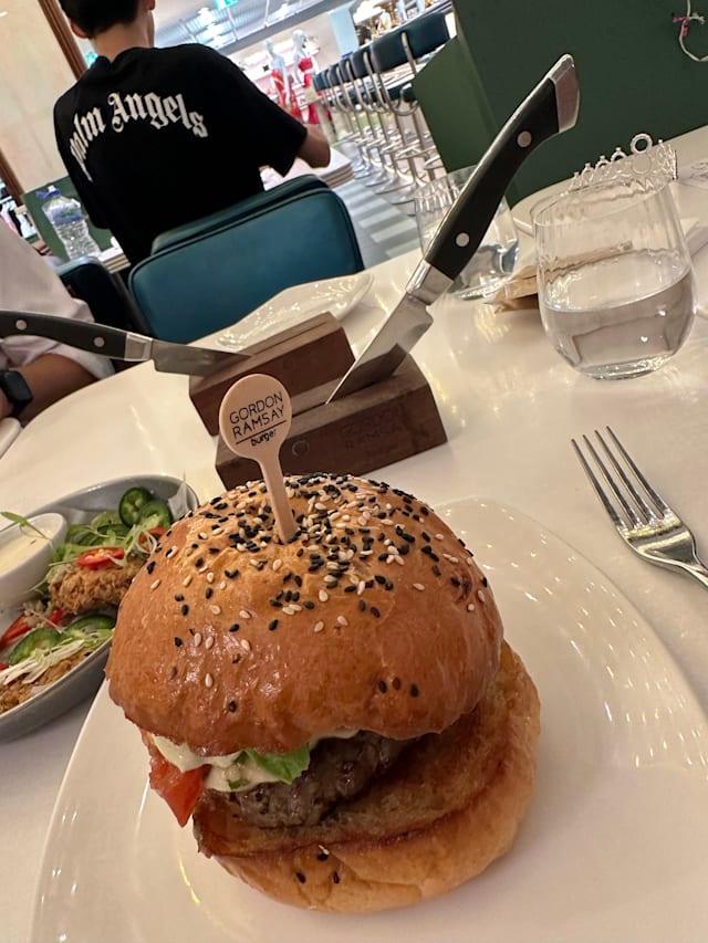 Menus 2025 - Gordon Ramsay Burger at Harrods in London | TheFork