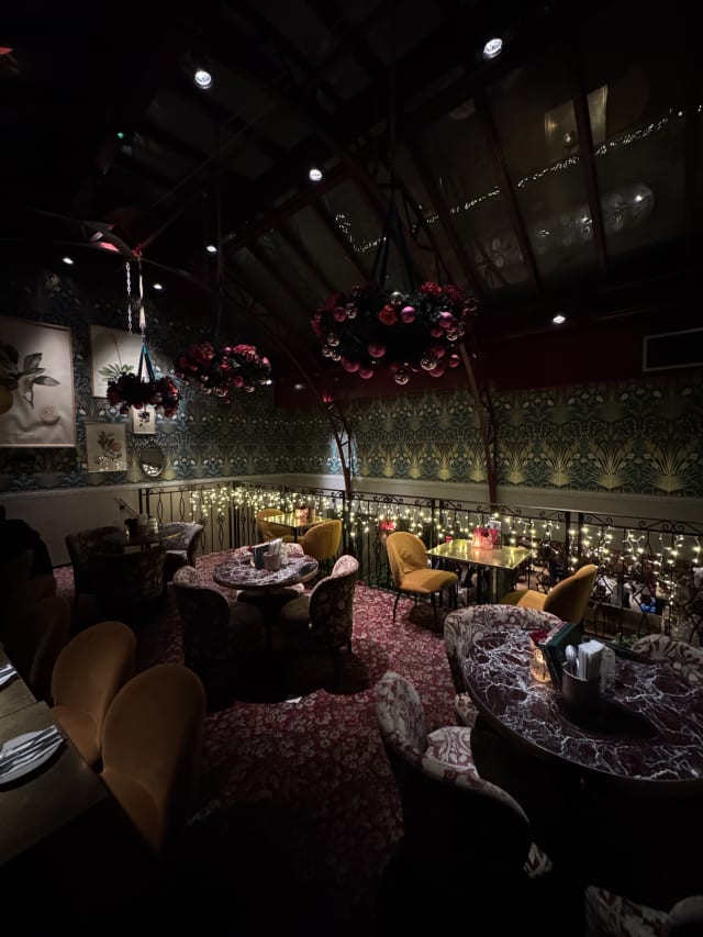 Ruby Rose in Utrecht - Menu, openingstijden, prijzen, adres van ...