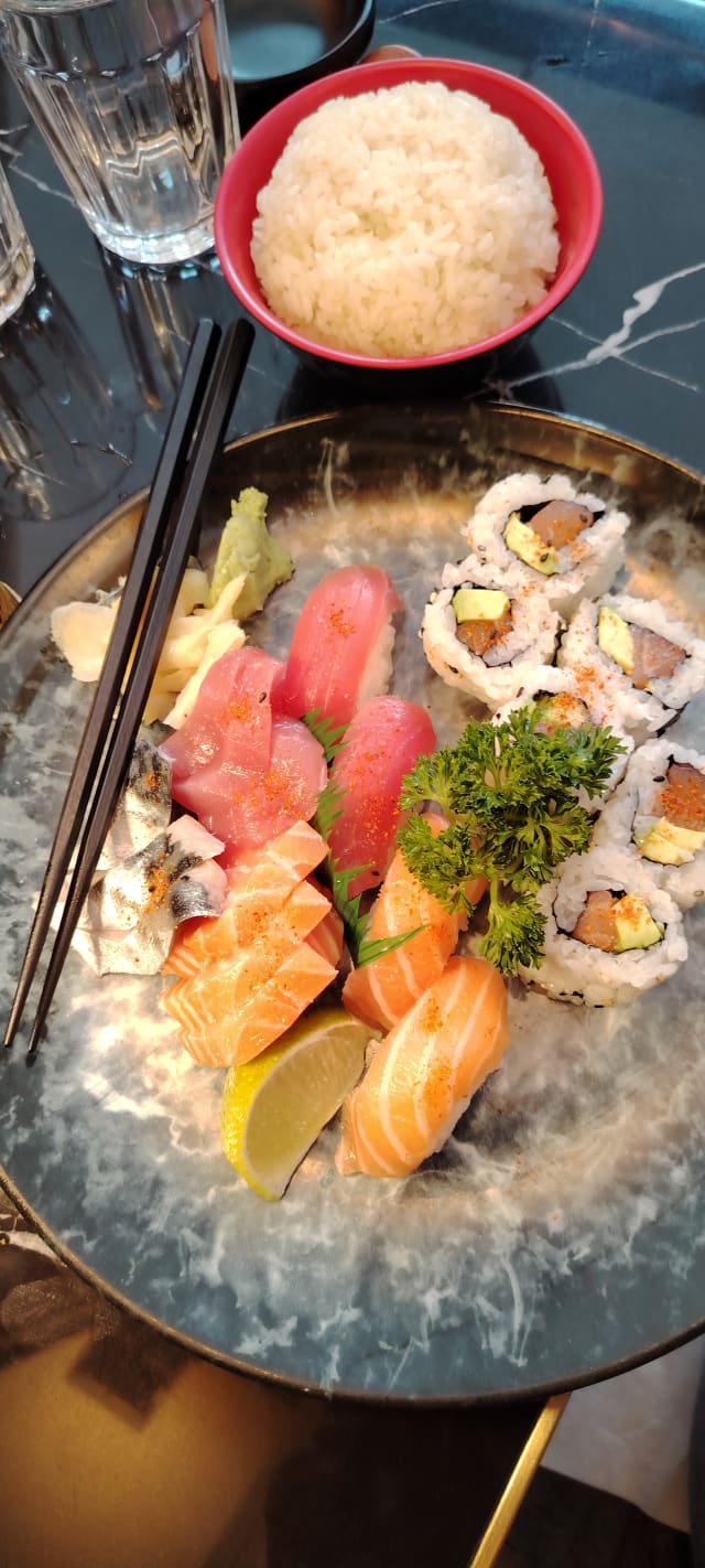 Carte et Menus 2025 - Hoki Sushi à Paris | TheFork