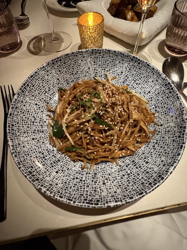 Gouqi Restaurant in London - Restaurant Reviews, Menus, and Prices ...