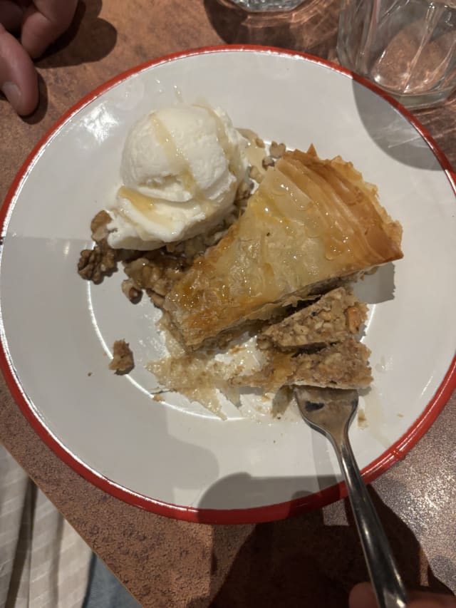 Barouk Lx Factory em Lisboa - Preços, menu, morada, reserva e ...