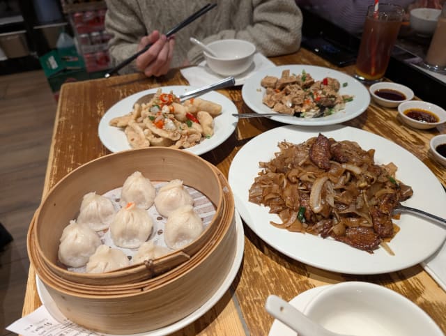 Beijing Dumpling in London - Restaurant Reviews, Menus, and Prices ...