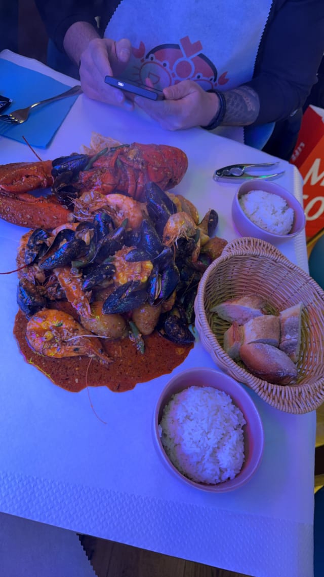 Carte et Menus 2025 - Mr & Mrs Crab à Paris | TheFork