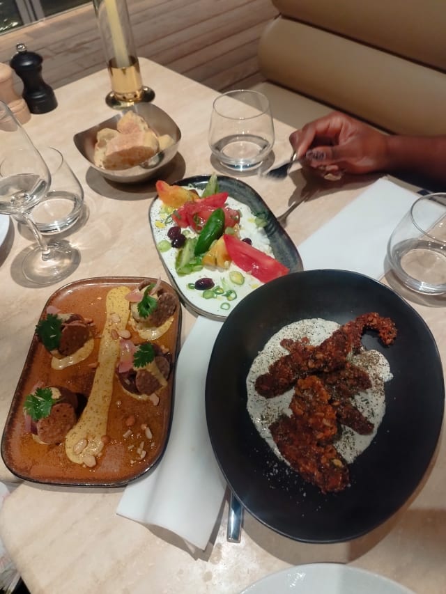 Restaurant LE NOTI CLUB à Paris - Menu, avis, prix et réservation | TheFork