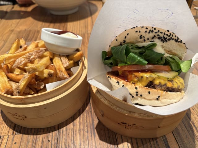 Shiso Burger Zurich in Zurich - Restaurant Reviews, Menu and Prices ...