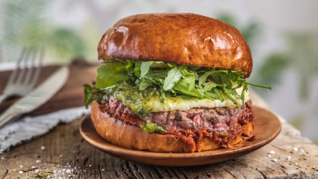 Carte et Menus 2024 - Edmond Pure Burger - Palais Gallien à Bordeaux ...