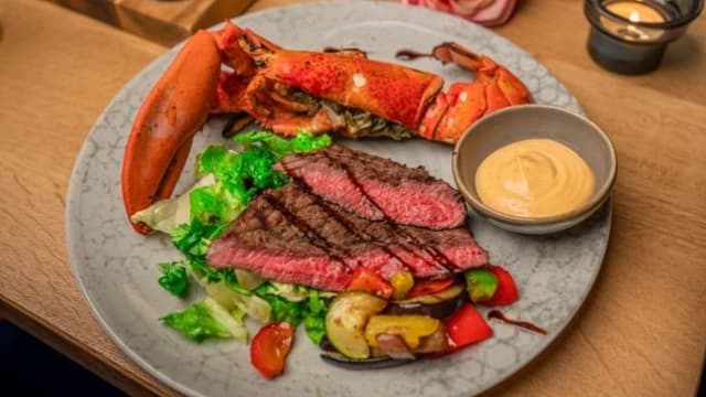 SIXTA Restaurant- Bar in Vienna - Restaurant Reviews, Menus, and Prices ...