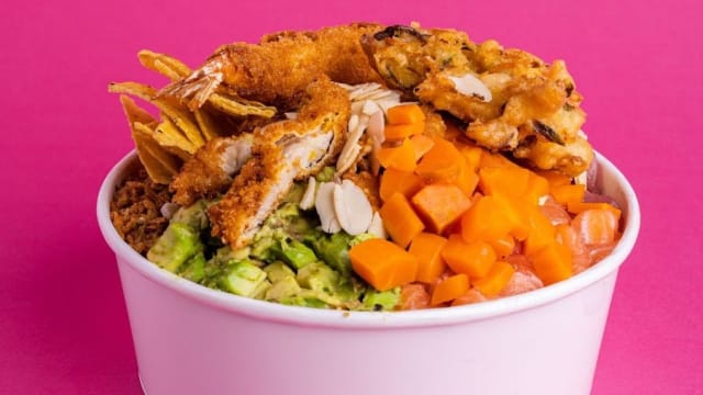 Poke and Bowl Broadside 2 a Genova - Menu, prezzi, immagini, recensioni ...