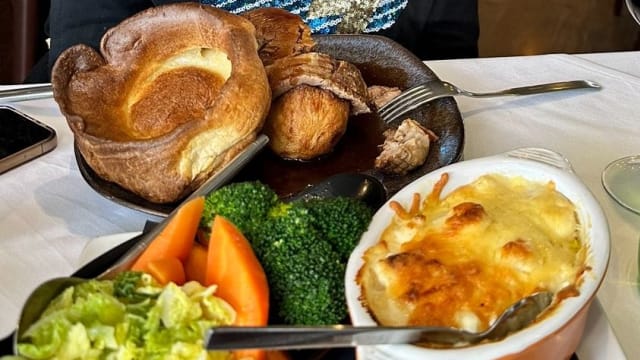 Harvester - Rayleigh Weir in Rayleigh - Restaurant Reviews, Menus, and ...