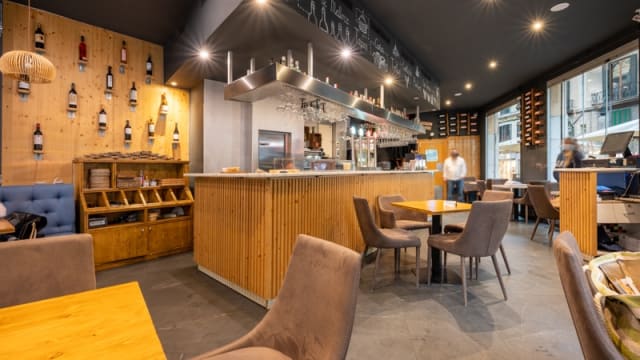 Opera Marítim in Palma de Mallorca - Menu, openingstijden, prijzen ...
