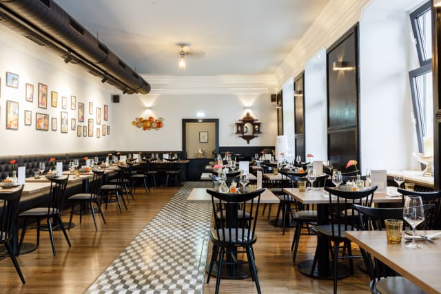 SIXTA Restaurant- Bar in Vienna - Restaurant Reviews, Menus, and Prices ...