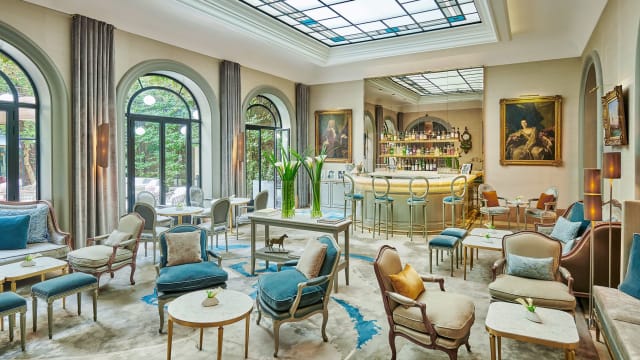 Restaurant Le W - Warwick Paris à Paris - Menu, avis, prix et ...
