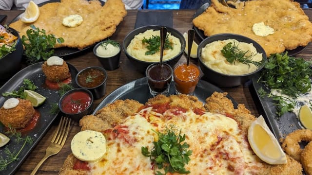 Menus 2025 - Schnitzel Heaven in London | TheFork
